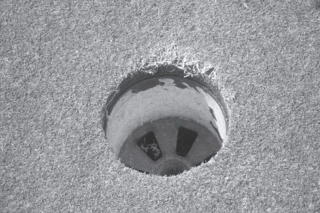 How To Cut Holes On A Golf Course And Change Cups - Flawless Golf