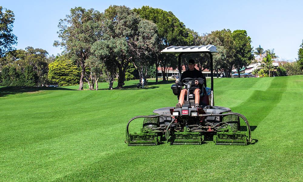 How Do They Cut Fairways? 7 Tips For A Consistent Playing Surface ...