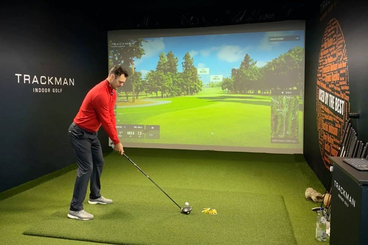 How Do Golf Simulators Work? - Flawless Golf